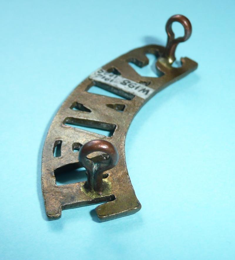 The Quartermaster's Store | WW1 'Tanks' Royal Tank Corps Brass Shoulder ...